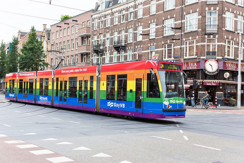 GVB lanceert ontwerpwedstrijd voor een 'PridePont' - Over GVB